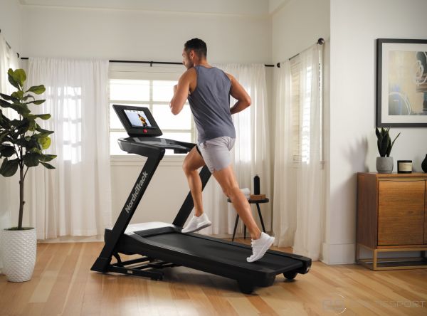 Nordic Track Treadmill NordicTrack EXP 5i iFit Coach 12months membership